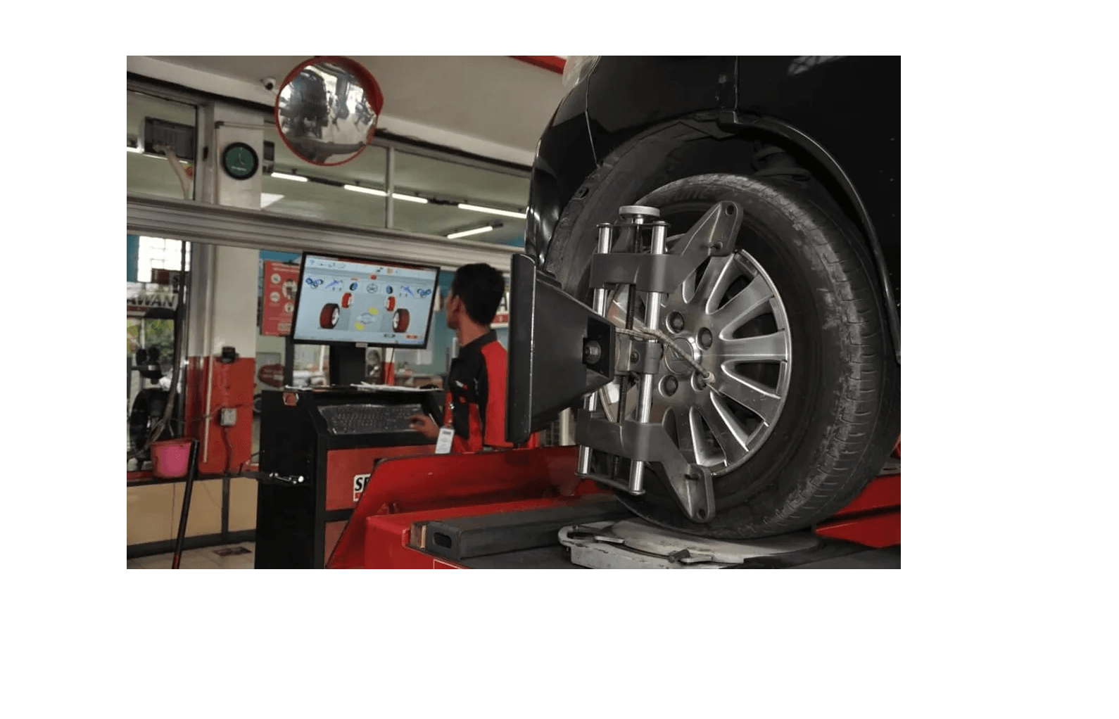 SPOORING DAN BALANCING | Astra Daihatsu